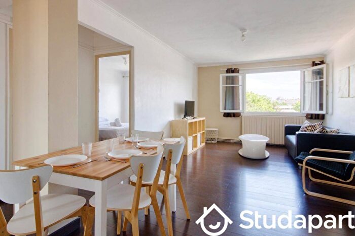 Appartement à louer - Belle de Mai, Marseille ème arrondissement - 1 pièce - 1 chambre