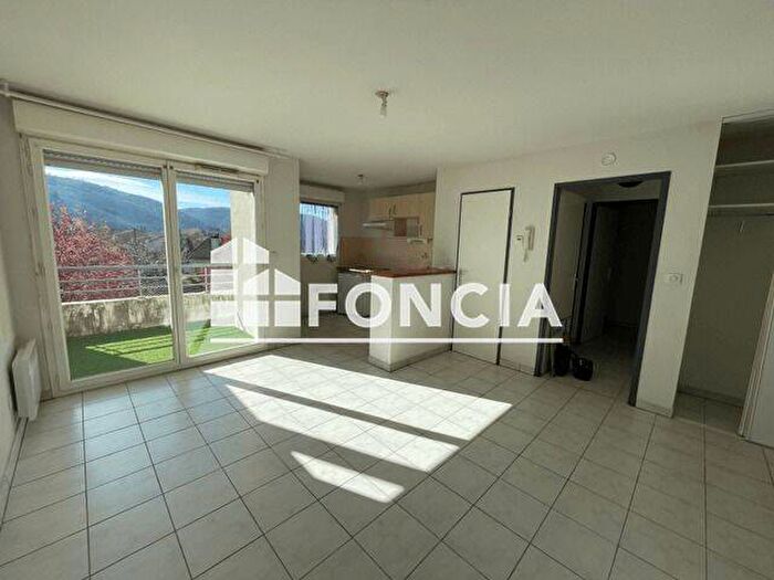 Radel, Villefranche-de-Rouergue : Appartement 2 pièces à louer