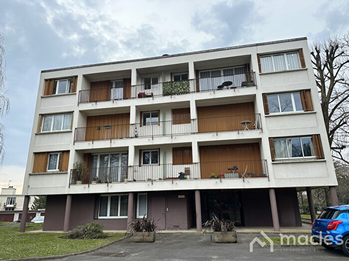 Appartement à vendre - Le Raincy, Côteaux - 4 pièces - 2 chambres