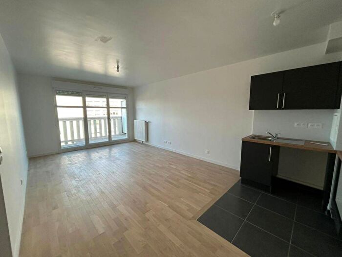 Appartement à louer - Zone Activité Molette, Le Blanc-Mesnil - 3 pièces - 2 chambres