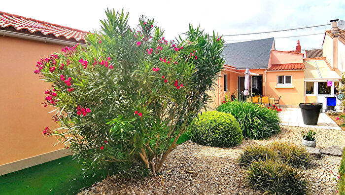 Maison à vendre - Les Sables-dOlonne, Les Roses, Route du Château dOlonne - 5 pièces - 2 chambres