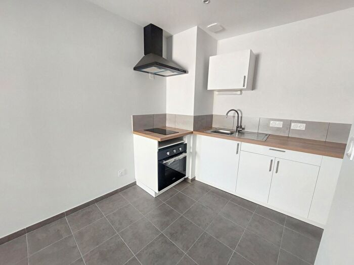 Appartement à louer - Saint-Étienne, Saint-Roch, Vivaraize, Valbenoite, Centre Deux - 2 pièces - 1 chambre