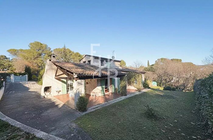 Maison à vendre - Mougins, Le Colombier, Colombe, Cabrières, Le Bordé - 5 pièces - 3 chambres