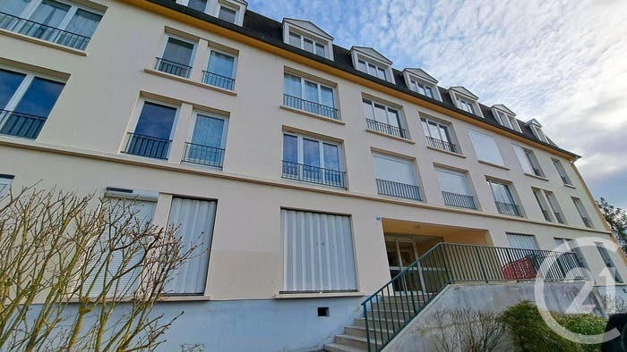 Appartement 1 pièce à Compiègne, à louer