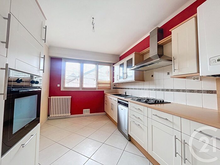 Cholet, Gambetta - Appartement 4 pièces à louer
