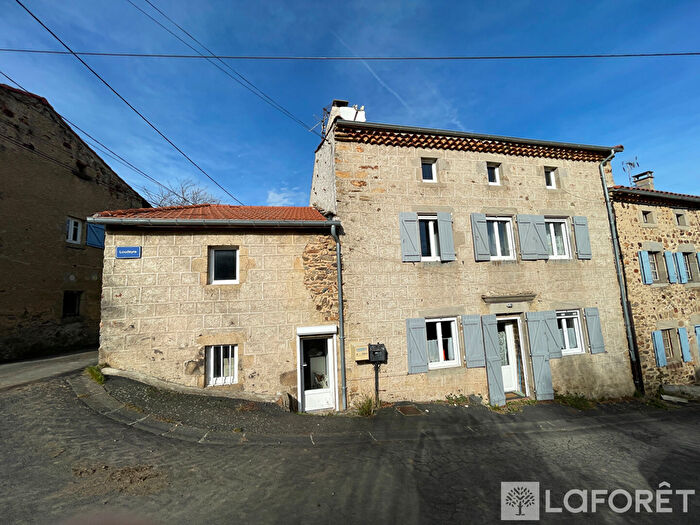 Maison à vendre - Pinols - 5 pièces - 3 chambres