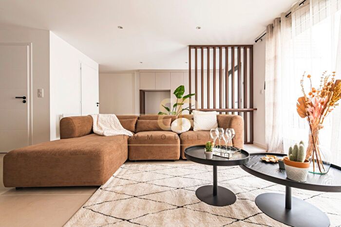 Reims, Centre-ville : Maison 4 pièces à vendre