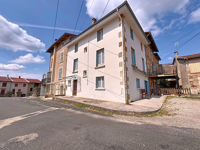 Maison à vendre - Jujurieux - 6 pièces - 5 chambres