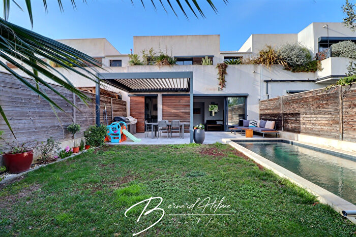 Maison à vendre - Marseille e , Les Baumettes - 4 pièces - 3 chambres