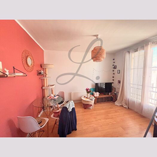 Colombes, Europe : Appartement 3 pièces à louer