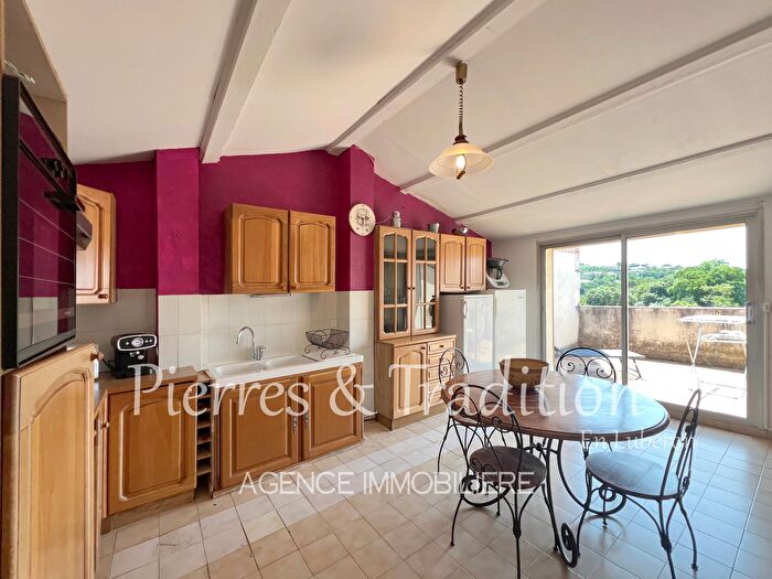 Appartement 3 pièces à Apt, à vendre
