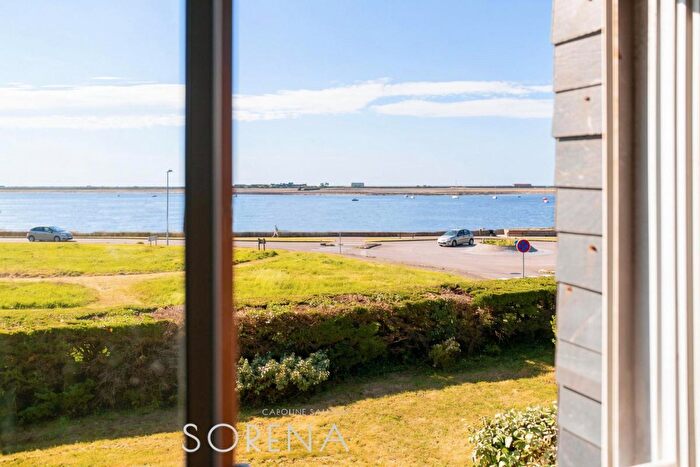 Maison 10 pièces à Port-Louis, à vendre