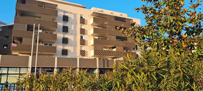 Appartement à louer - Béziers, Neuf Ecluses, Gasquinoy - 2 pièces - 1 chambre