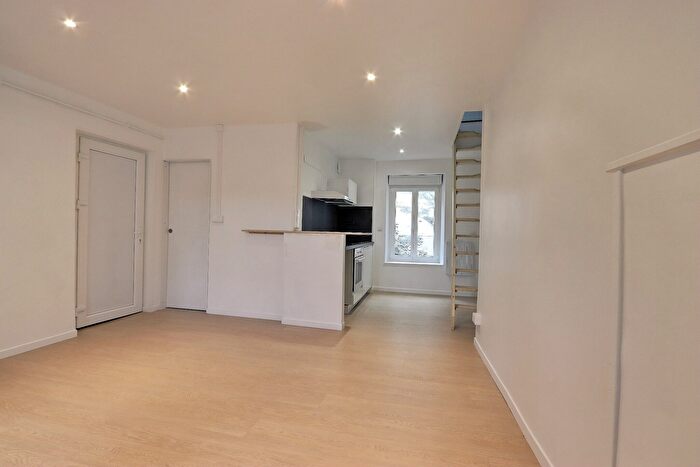 Appartement à louer - Clermont-Ferrand, Jaude, Fontgiève Saint-Alyre - 2 pièces - 1 chambre