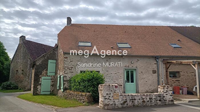 Saint-Pierre-des-Nids : Maison 5 pièces à vendre