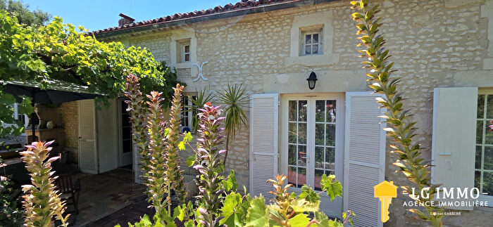 Maison 4 pièces à Barzan, à vendre