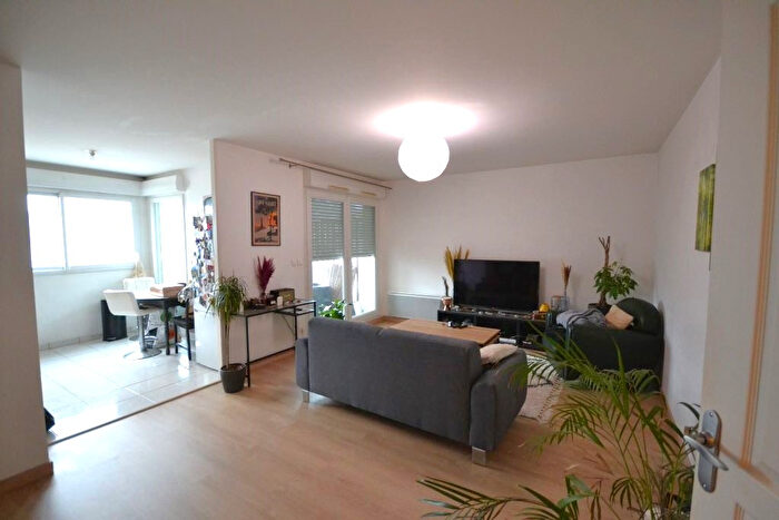 Appartement à louer - Nantes, Eraudière, La Marrière, Rond-point de Paris - 3 pièces - 2 chambres