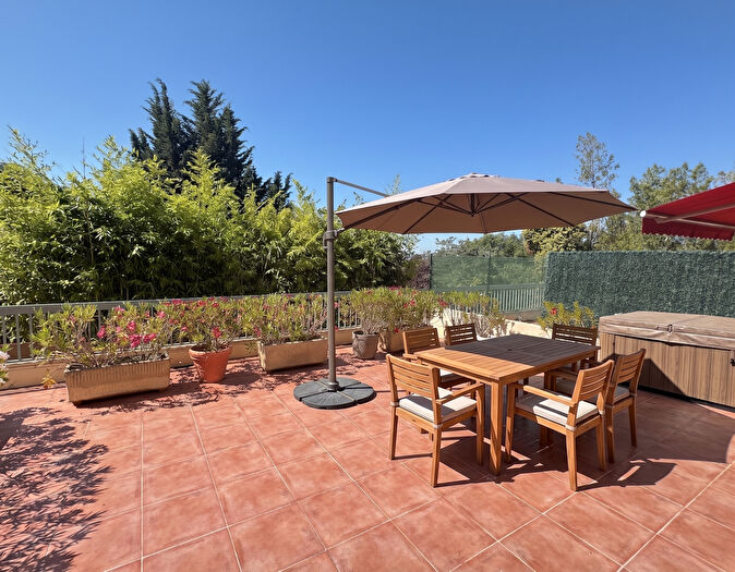 Appartement 3 pièces à vendre à Aix-en-Provence, Saint-Donat, Les Platanes