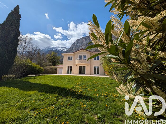 Maison à vendre - Saint-Paul-de-Varces - 6 pièces - 4 chambres