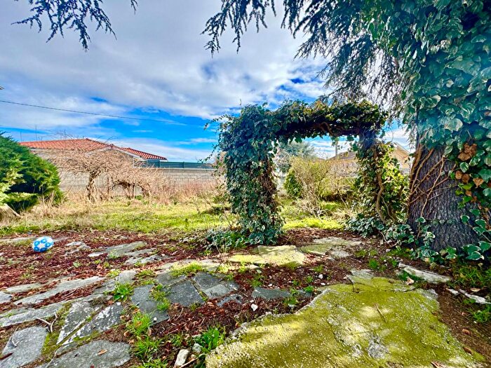 Maison à vendre - Saint-Symphorien-dOzon - 3 pièces - 2 chambres