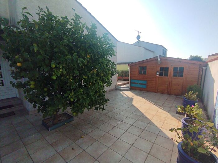 Maison à vendre - Vias, Ville - 4 pièces - 3 chambres