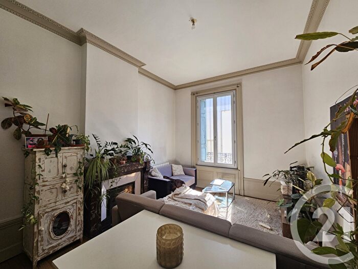 Appartement 3 pièces à Saint-Étienne, Crêt de Roc, à louer