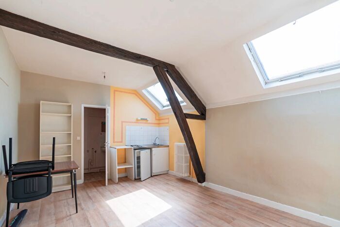 Appartement à louer - Laon, Plateau - 2 pièces - 1 chambre