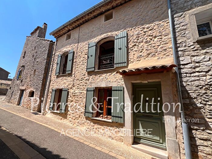 Maison à vendre - Saint-Christol - 5 pièces - 3 chambres