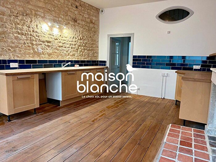 Maison à louer - Melle - 5 pièces - 4 chambres