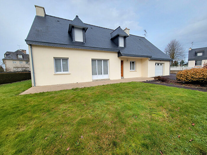 Maison à louer - Pipriac - 6 pièces - 5 chambres