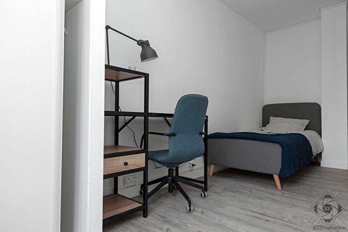 Appartement 1 pièce à Centre-Stade, Chambéry, à louer