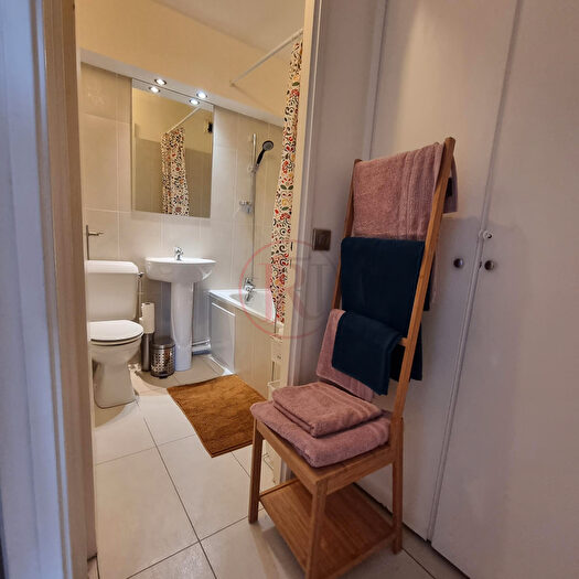 Appartement à vendre - Paris e , Montparnasse, Raspail - 2 pièces - 1 chambre