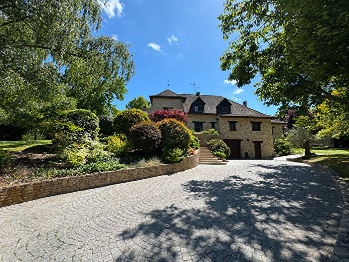 Maison à vendre - Saint-Rémy-lHonoré - 12 pièces - 6 chambres