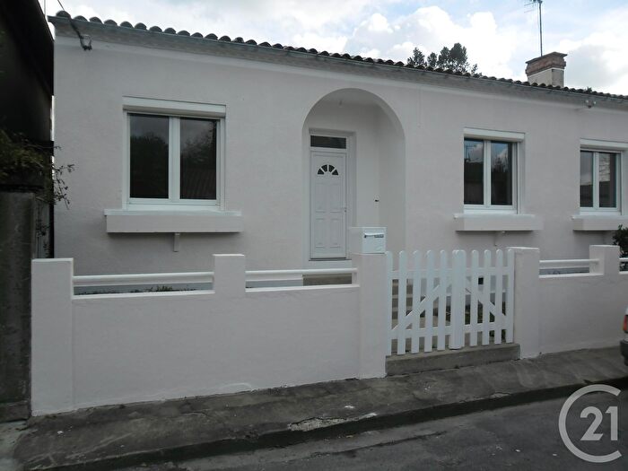 Montpon-Ménestérol : Maison 3 pièces à louer