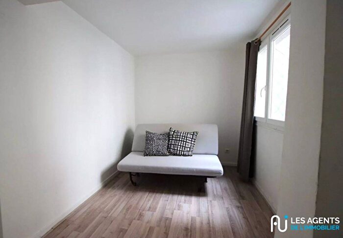 Appartement à louer - Carmes-République, Orléans - 1 pièce