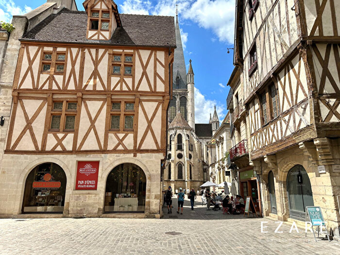 Appartement à vendre - Dijon, Centre-ville - 2 pièces - 1 chambre