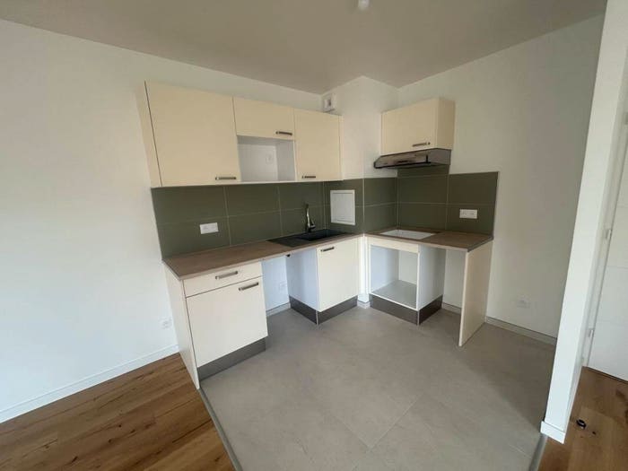 Saint Martin, Pontoise - Appartement 5 pièces à louer