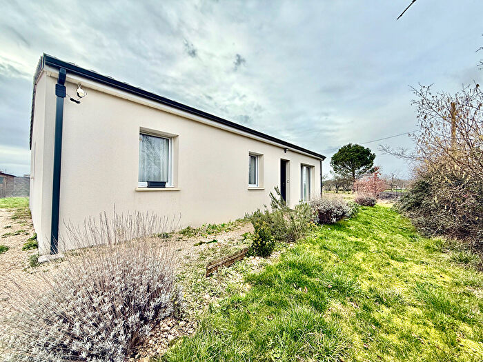 Maison 4 pièces à vendre à Atur