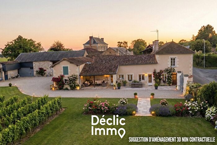 Maison à vendre - Vendeuvre-du-Poitou - 6 pièces - 5 chambres