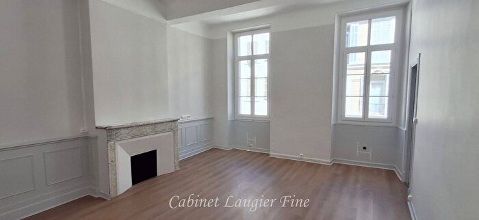 Appartement 2 pièces à Marseille 1er arrondissement, à louer