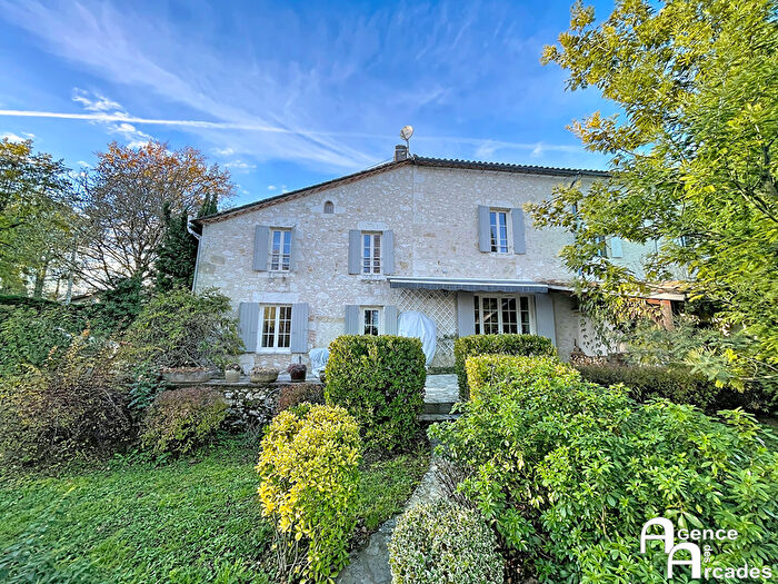 Maison à vendre - Pineuilh - 7 pièces - 4 chambres