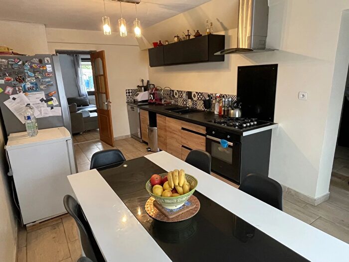 Maison à vendre - Saint-Saulve - 5 pièces - 4 chambres