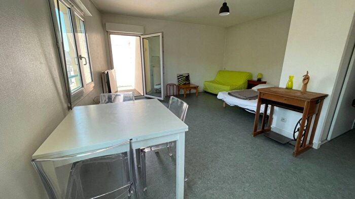 Appartement à louer - Trois Quartiers-Centre Ville, Poitiers - 1 pièce