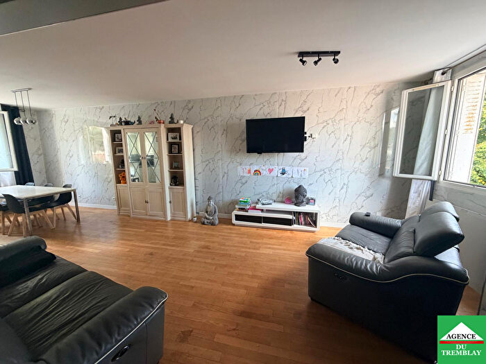 Champigny-sur-Marne, Le Bois l'Abbe, Coeuilly : Maison 5 pièces à vendre