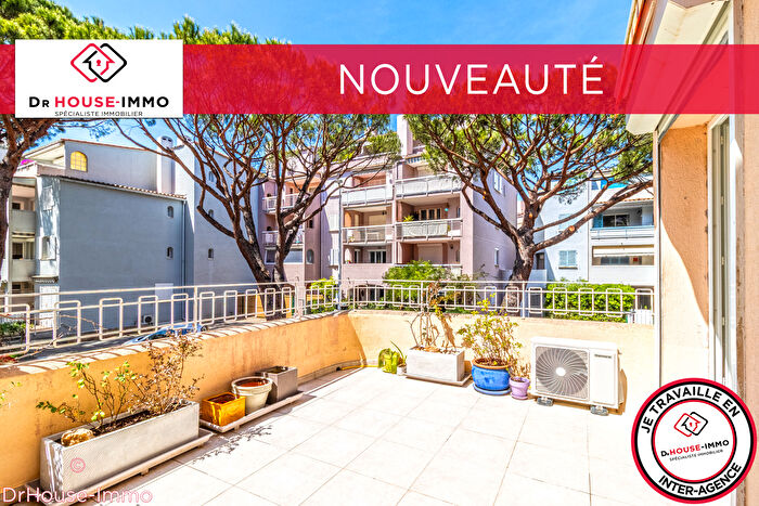Cavalaire-sur-Mer, Centre-ville : Appartement 2 pièces à vendre