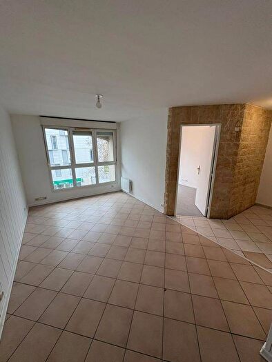 Appartement à louer - Salengro Jaures, Mantes-la-Ville - 2 pièces - 1 chambre
