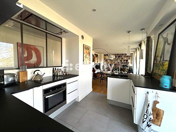 Maisons à vendre et appartements à louer - 1