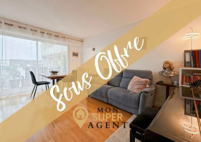 Appartement à vendre - Melun, Saint-Liesne - 3 pièces - 2 chambres