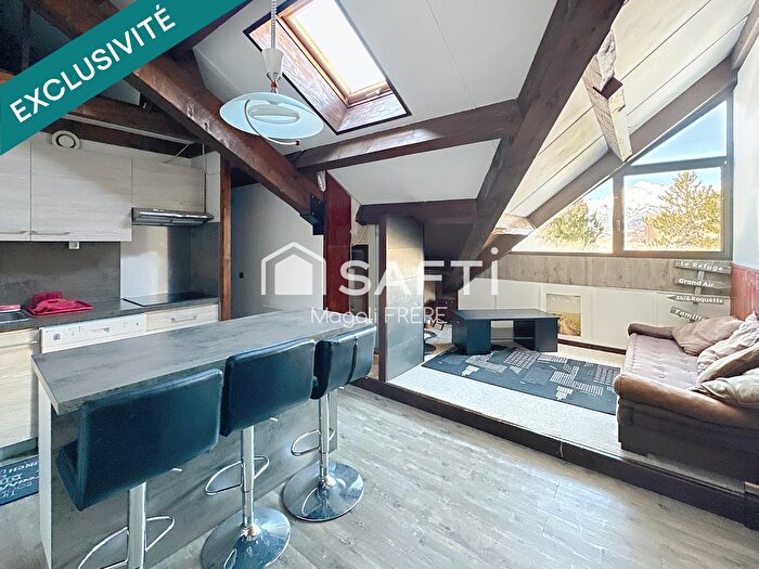 Appartement à vendre - Ancelle - 3 pièces - 2 chambres