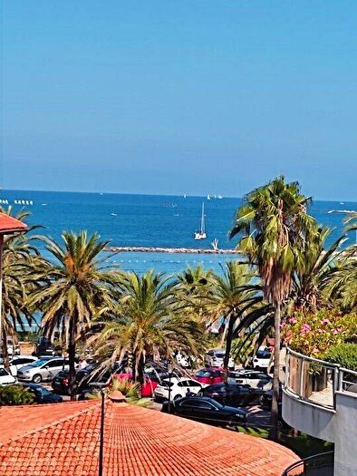 Fontmerle, Antibes - Appartement 2 pièces à louer